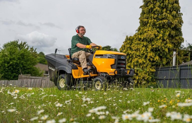 Green and efficient - Exploring eco-friendly garden tractor options ...